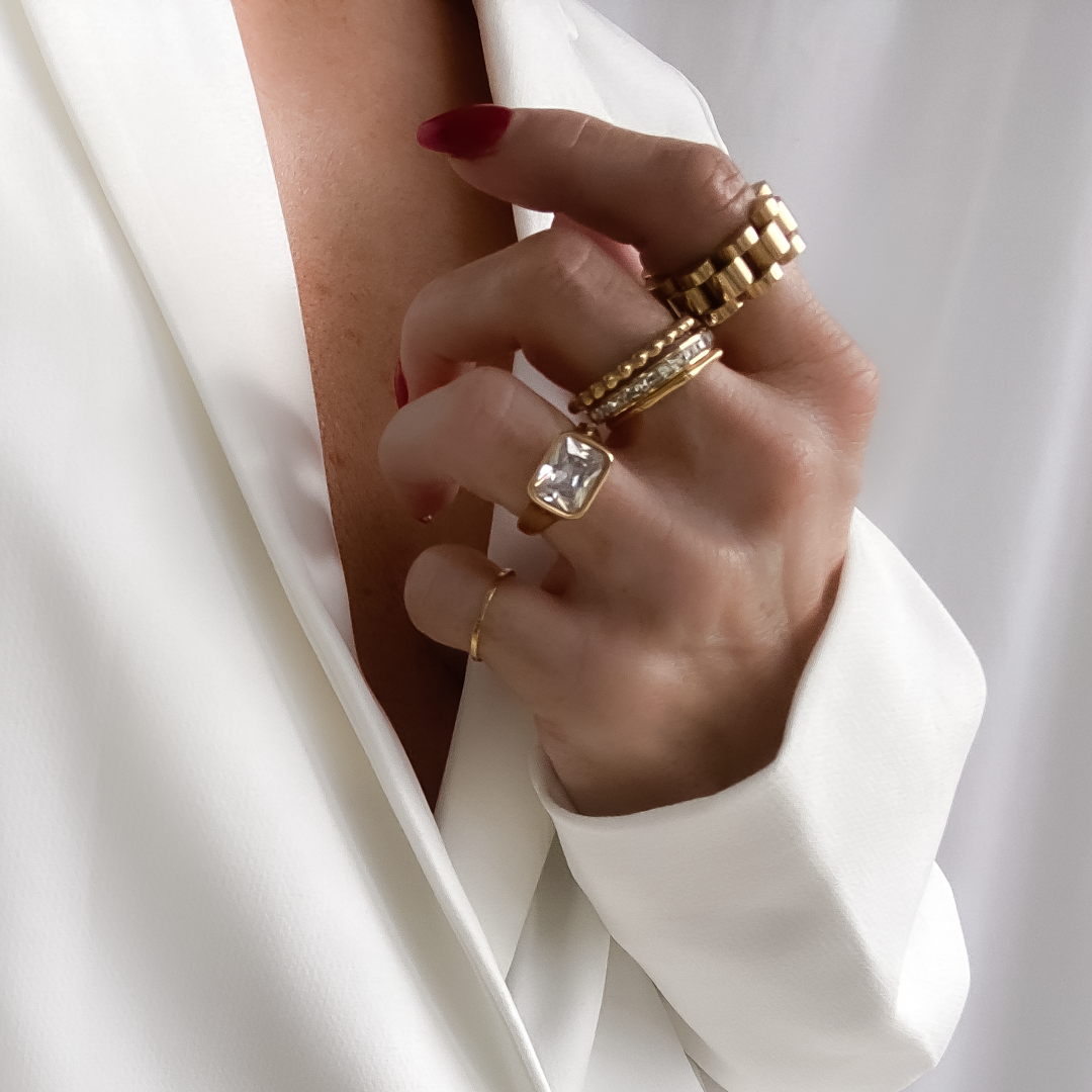 PRESELY RING – henrigirl